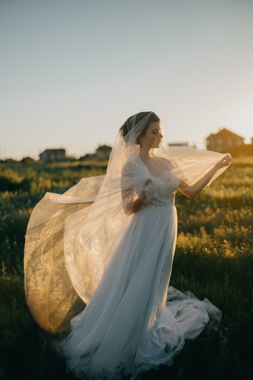 How To Create A GOWN Online Profile That Attracts The Right Bridal ...